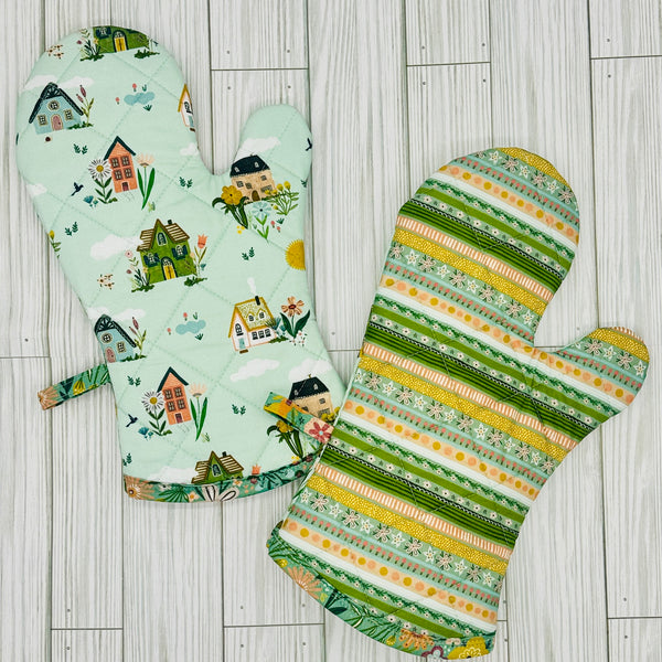 Cottage Charm Quilted Hot Pad & Oven Mitt Set - Be Mandy Things